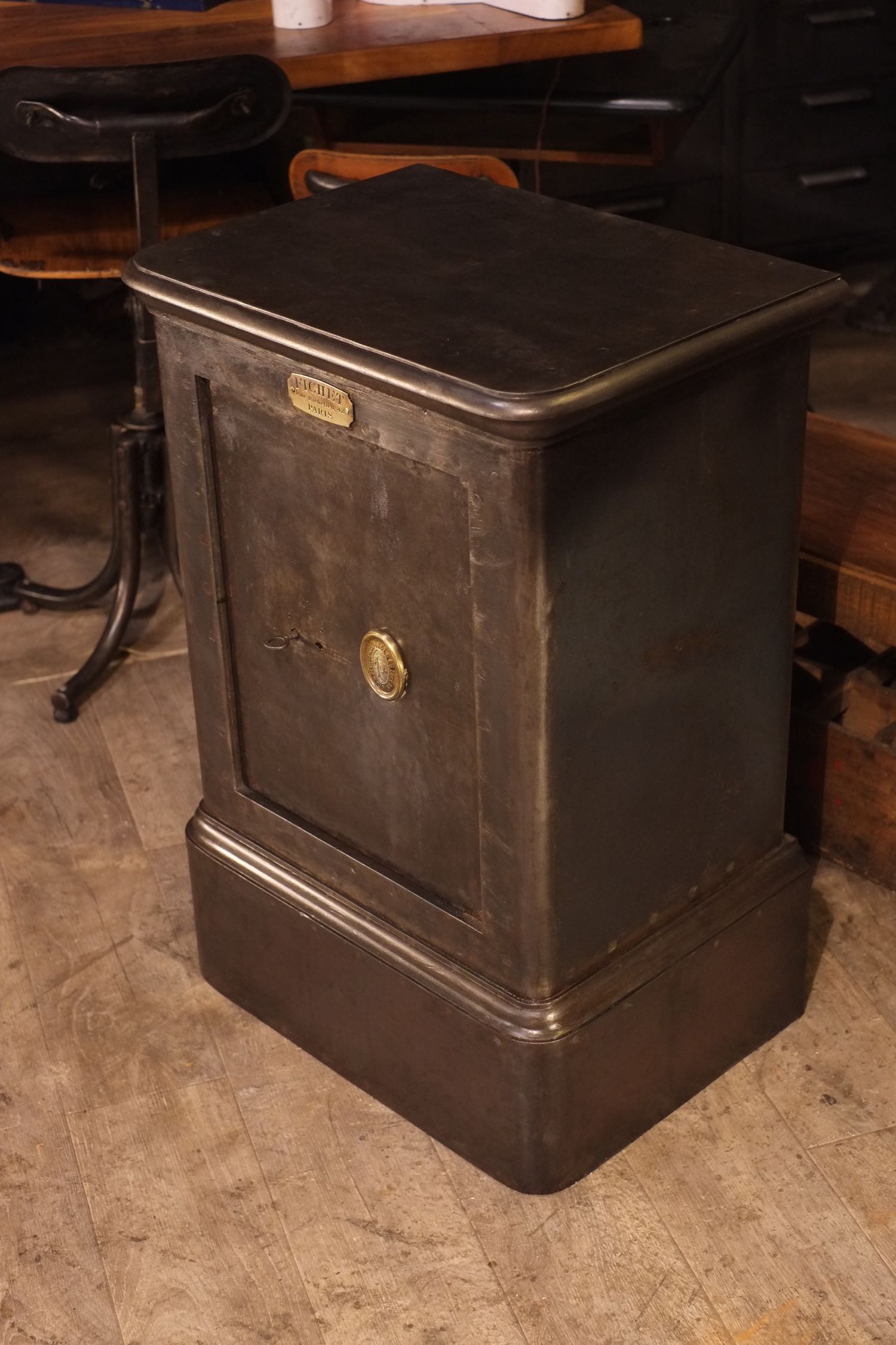 1500 coffre fort fichet ancien08.jpg 1,500×2,250 pixels | Coffre fort ...